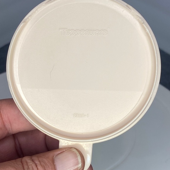 Tupperware | Kitchen | Vintage Tupperware Sugar Container With Lid ...